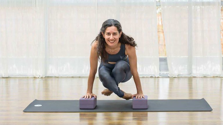 Some Thoughts about Lolasana - Modern Yogi